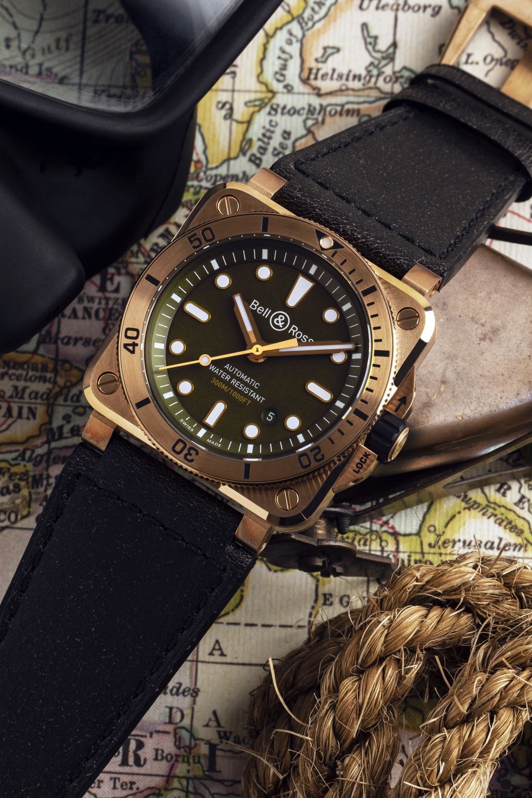 Check out the handsome limited-ed BR03-92 Diver Bronze watch from Bell ...