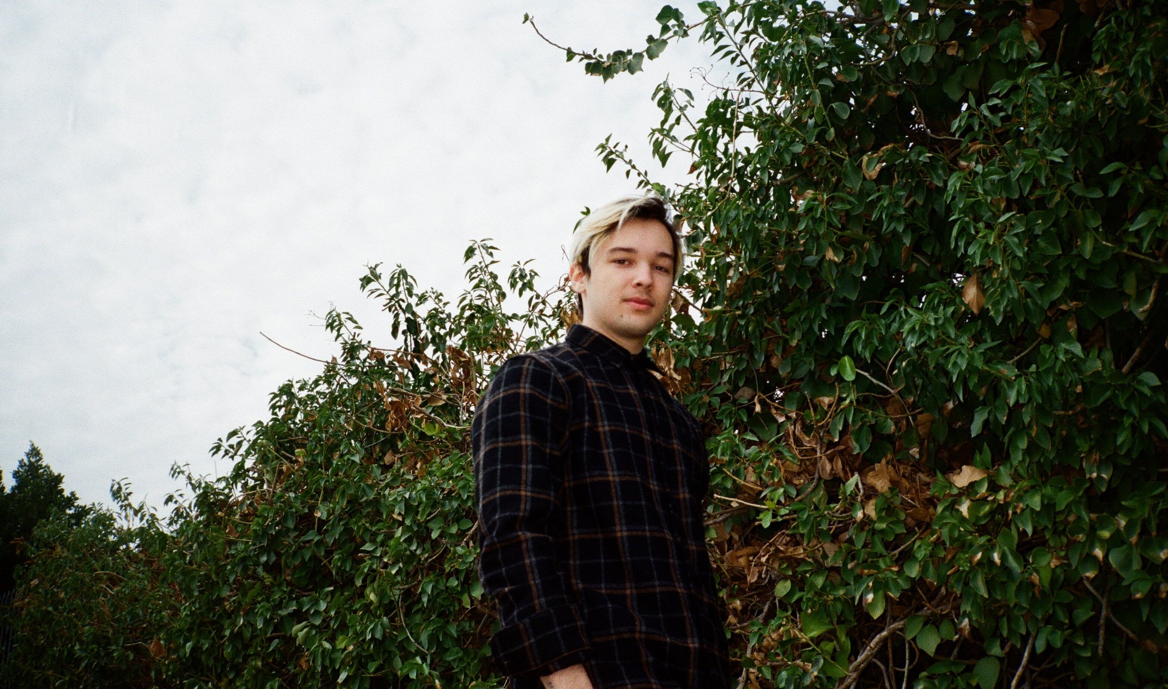 Pink Laces Provides A First Glimpse Of His Debut Album With ‘Paradigm’