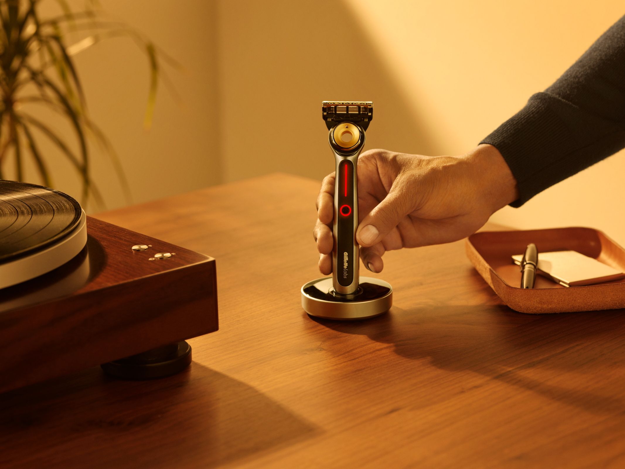 Gillette Labs Heated Razor Perfects The Art Of The Shave