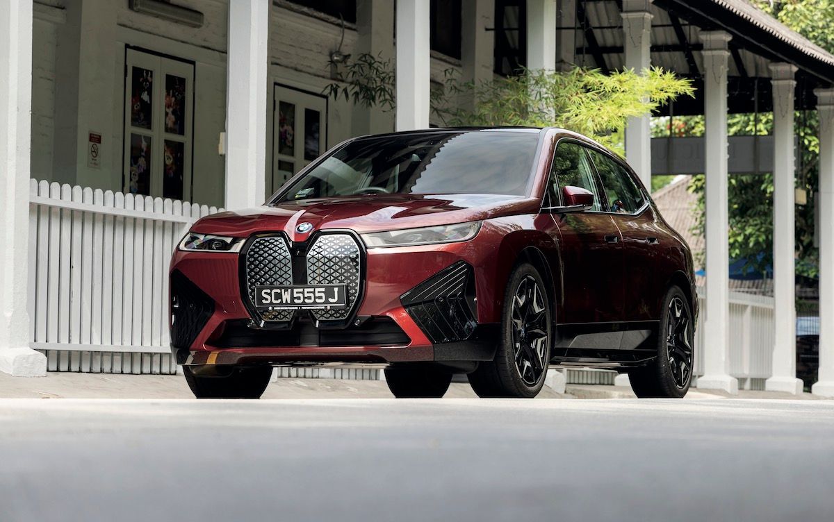 The BMW iX XDrive 40 is worthy of being BMW's flagship electric