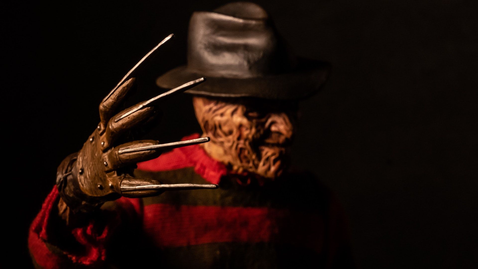 The Best Slasher Movies That Don't Hold Back On The Gore