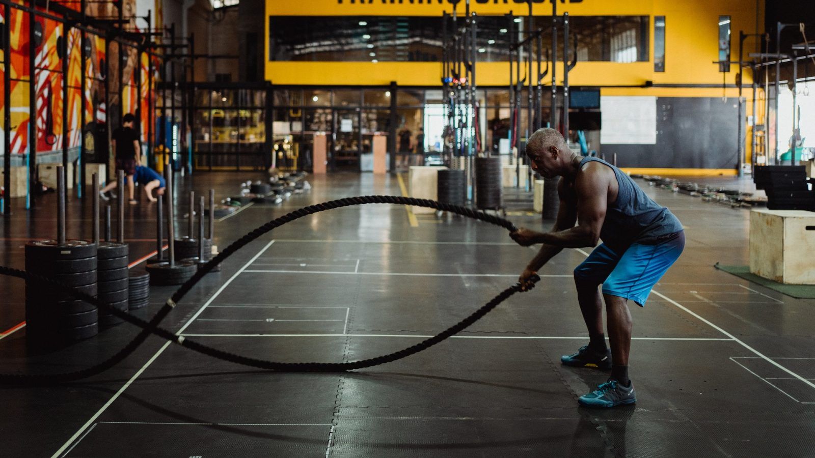 Sweat It Out With These Best Battle Rope Exercises