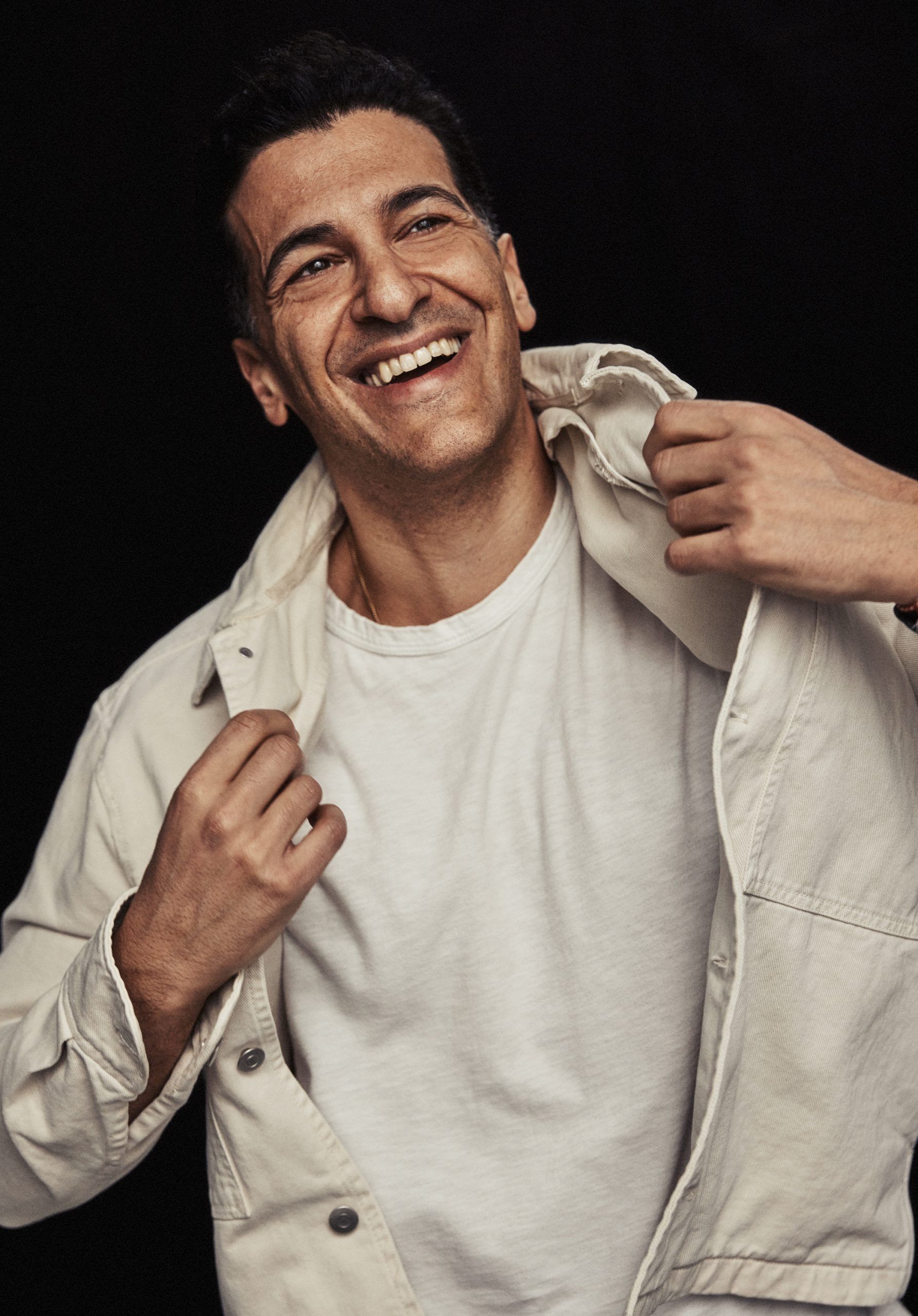 Simon Kassianides On Playing Axe Woves In The Mandalorian Season 3