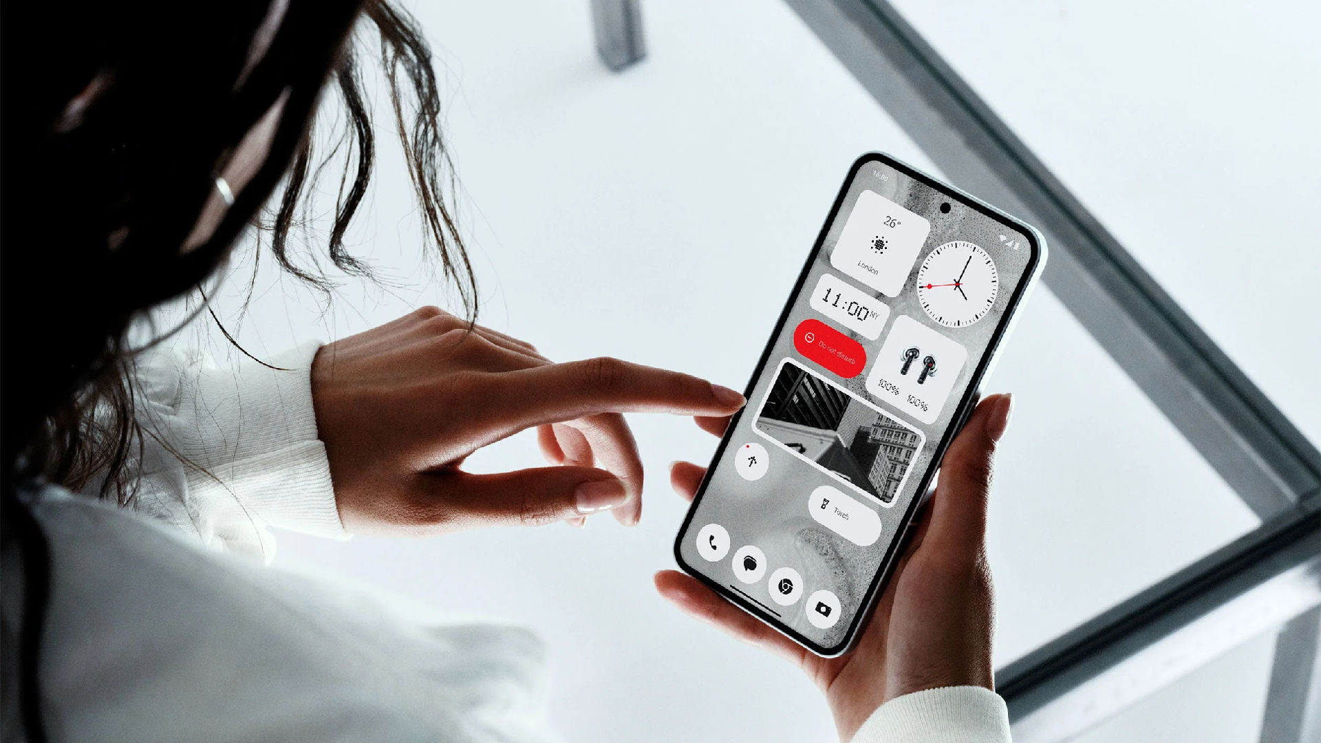 Nothing Phone (2) Vs Nothing Phone (1): Which Smartphone Is Better? Nothing Phone (2) Vs Nothing Phone (1): Which Smartphone Is Better?