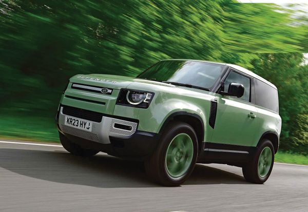 Accomplish anything with Land Rover Defender 75th Limited Edition