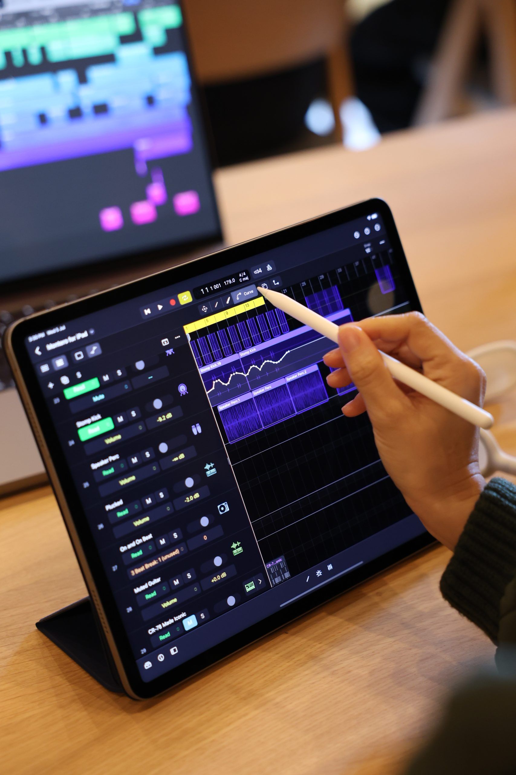 Spatial Audio, Logic Pro and the Future of Sound according to Apple & JBL
