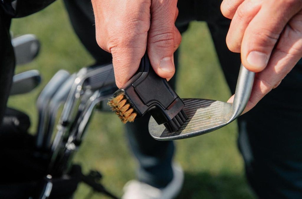 33 Golf Essentials That Should Be In Your Playing Kit