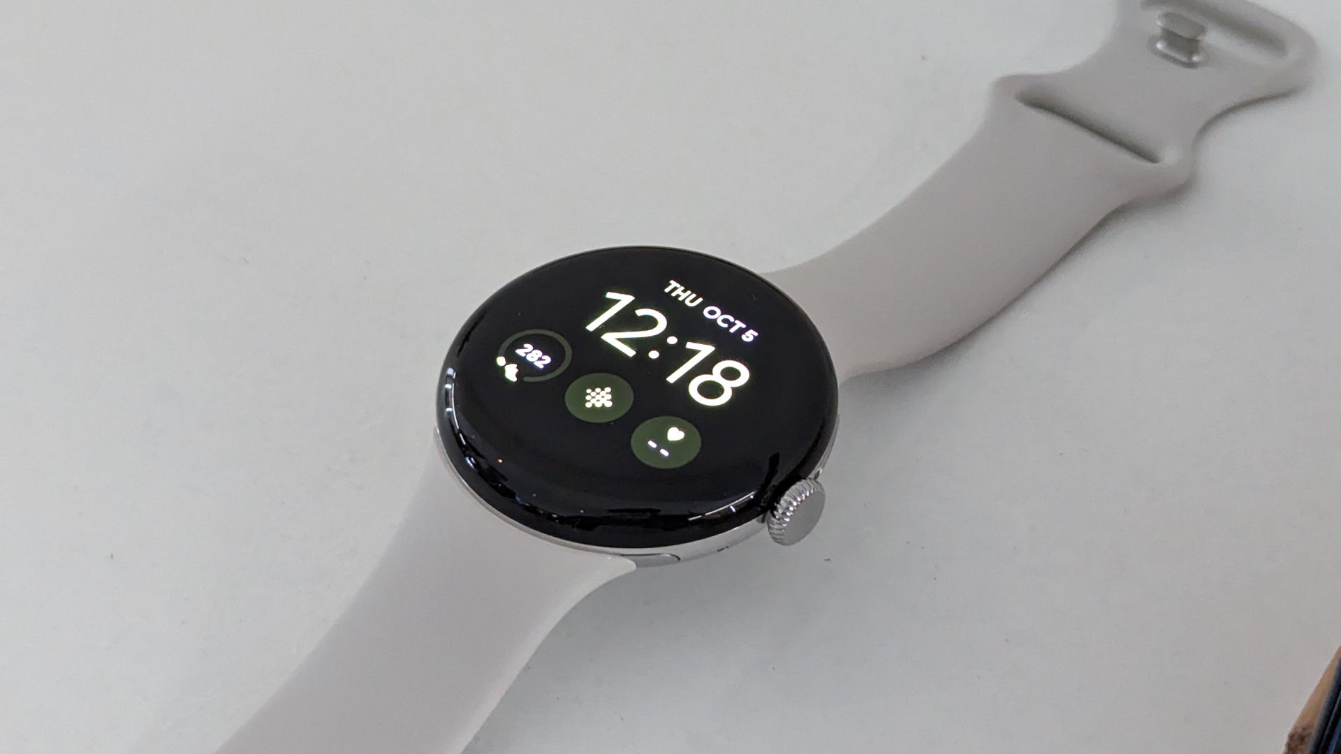Google Pixel Watch 2 vs Google Pixel Watch 1: Specs, Prices And More