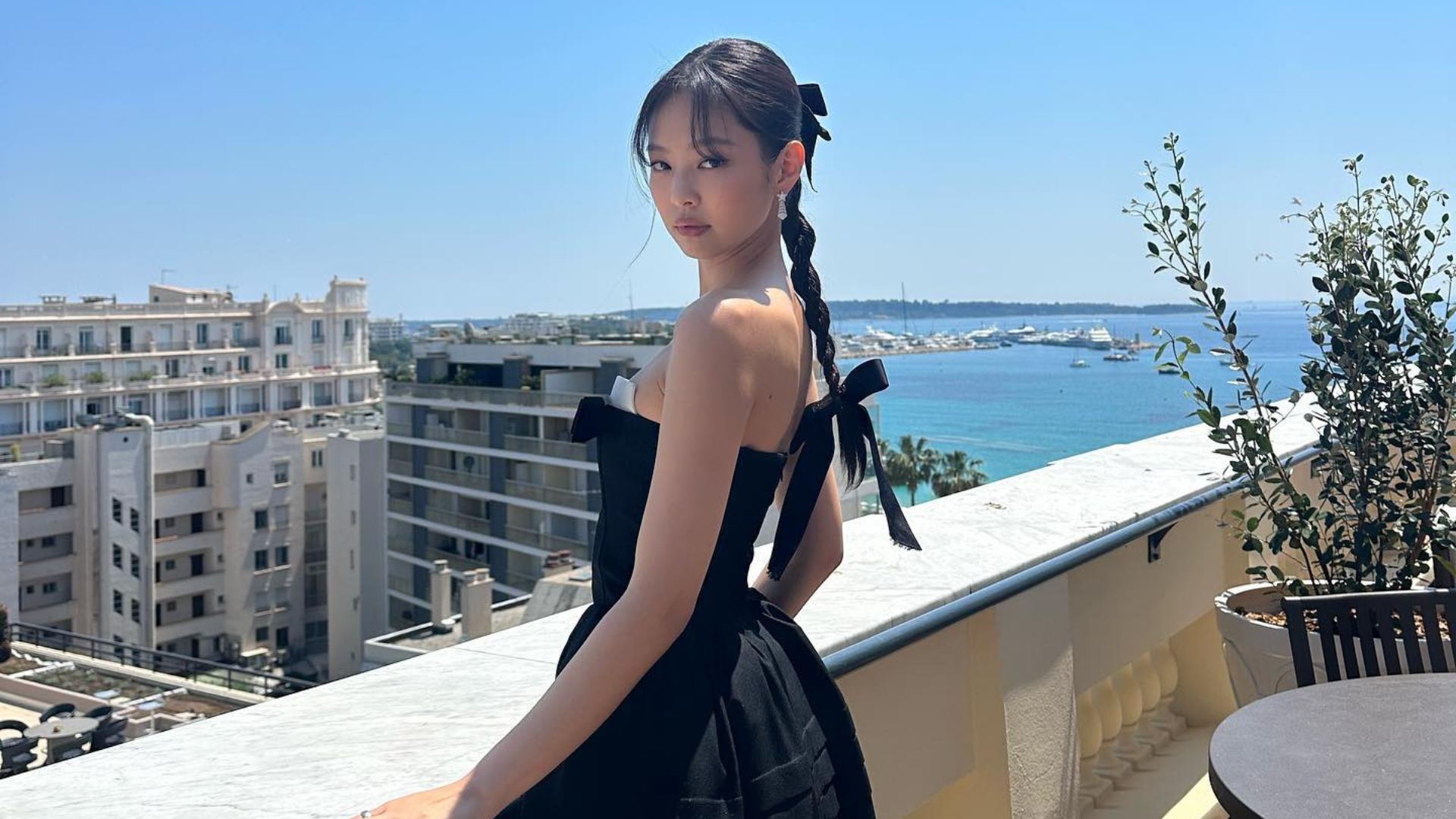 What We Know About Apartment 404 Starring Jennie From BLACKPINK