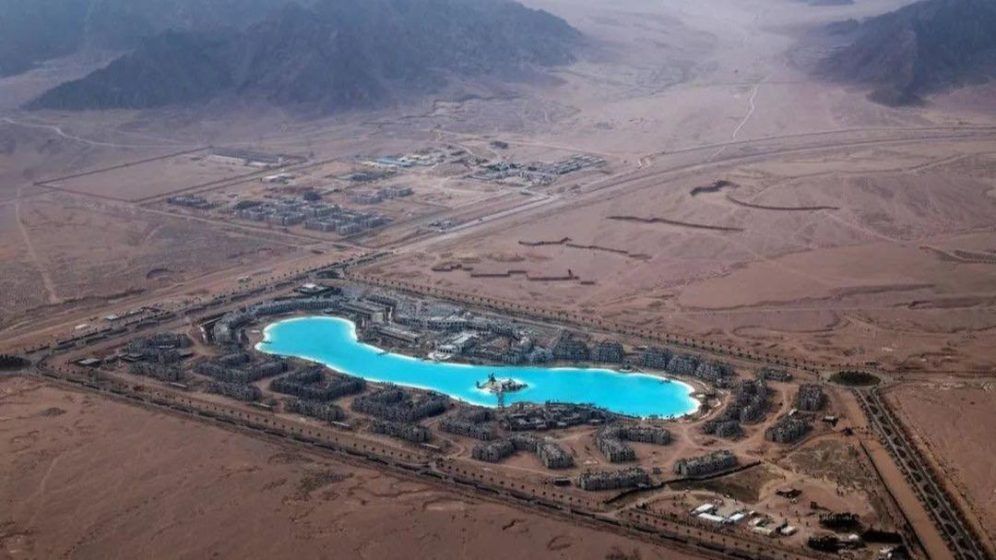 The Biggest Pools In The World That Have Made A Splash
