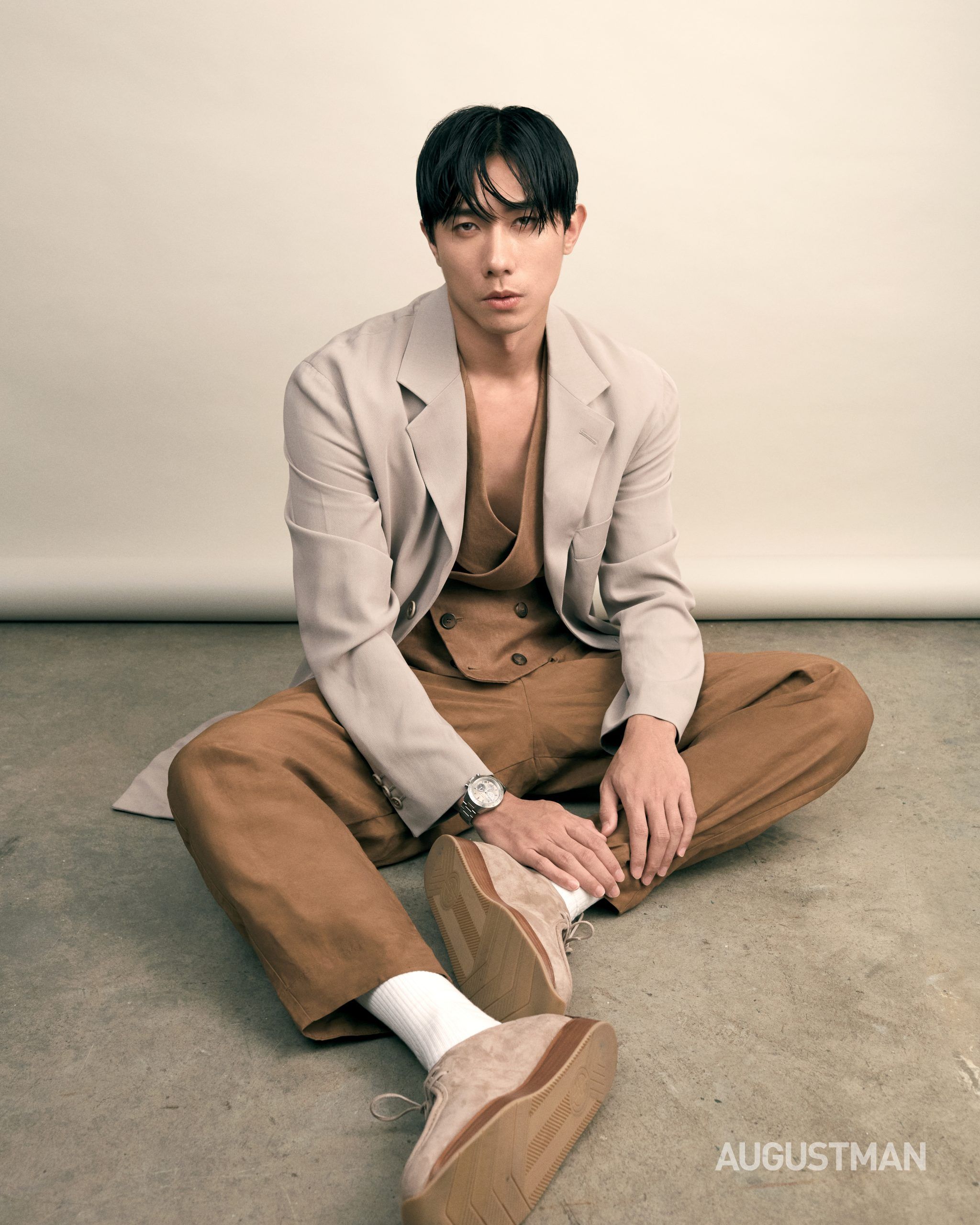 Actor and Fashion Icon Desmond Tan has the personality for politics