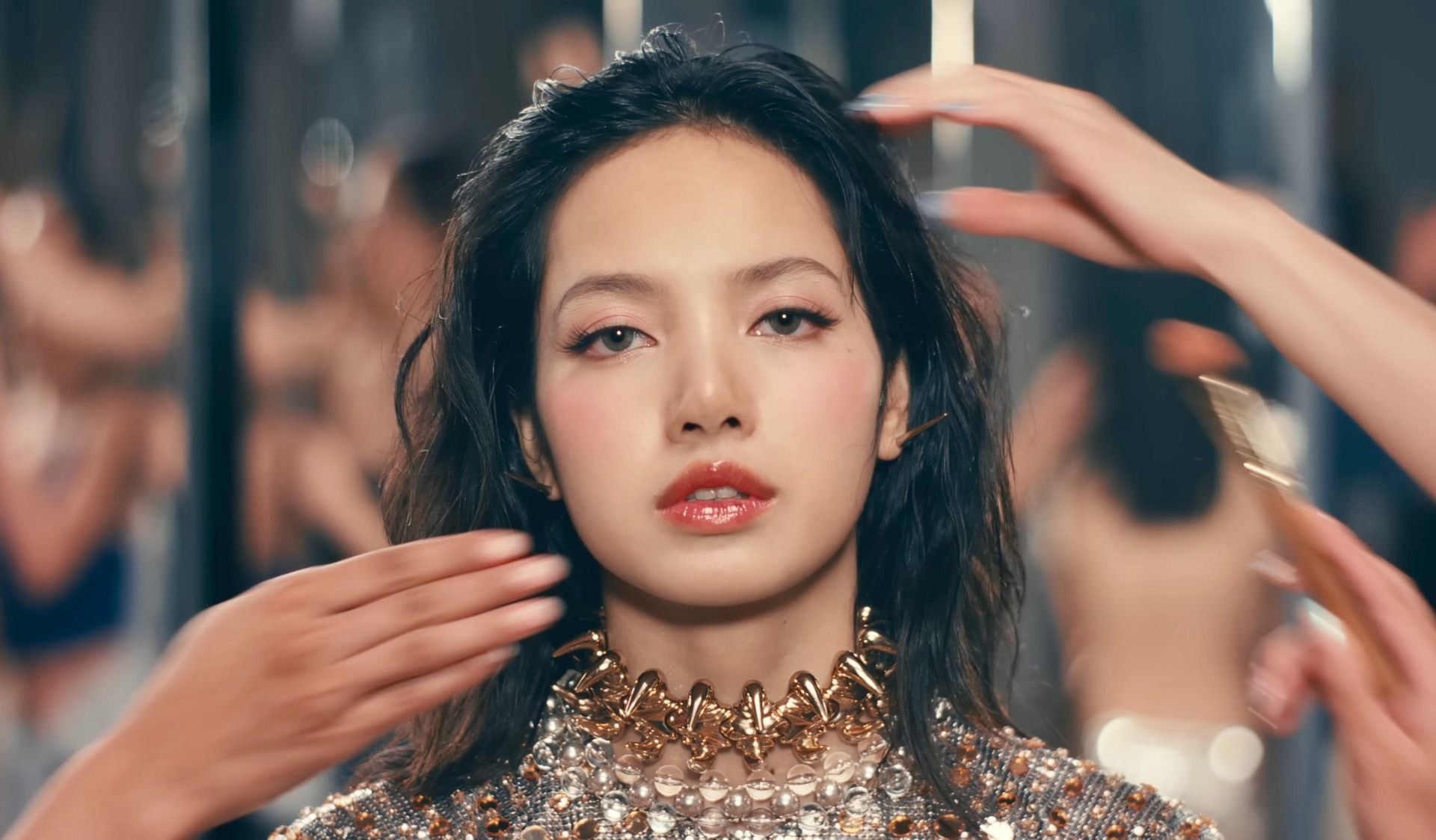 Lisa To Headline The 2024 Victorias Secret Fashion Show Augustman Sg