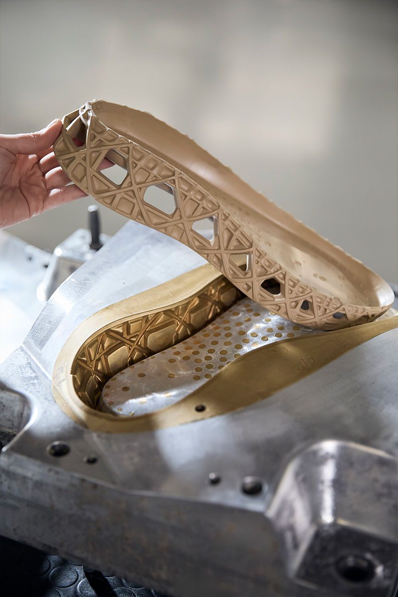 All About The New DIOR B35 NXXT Sneakers | Augustman Singapore