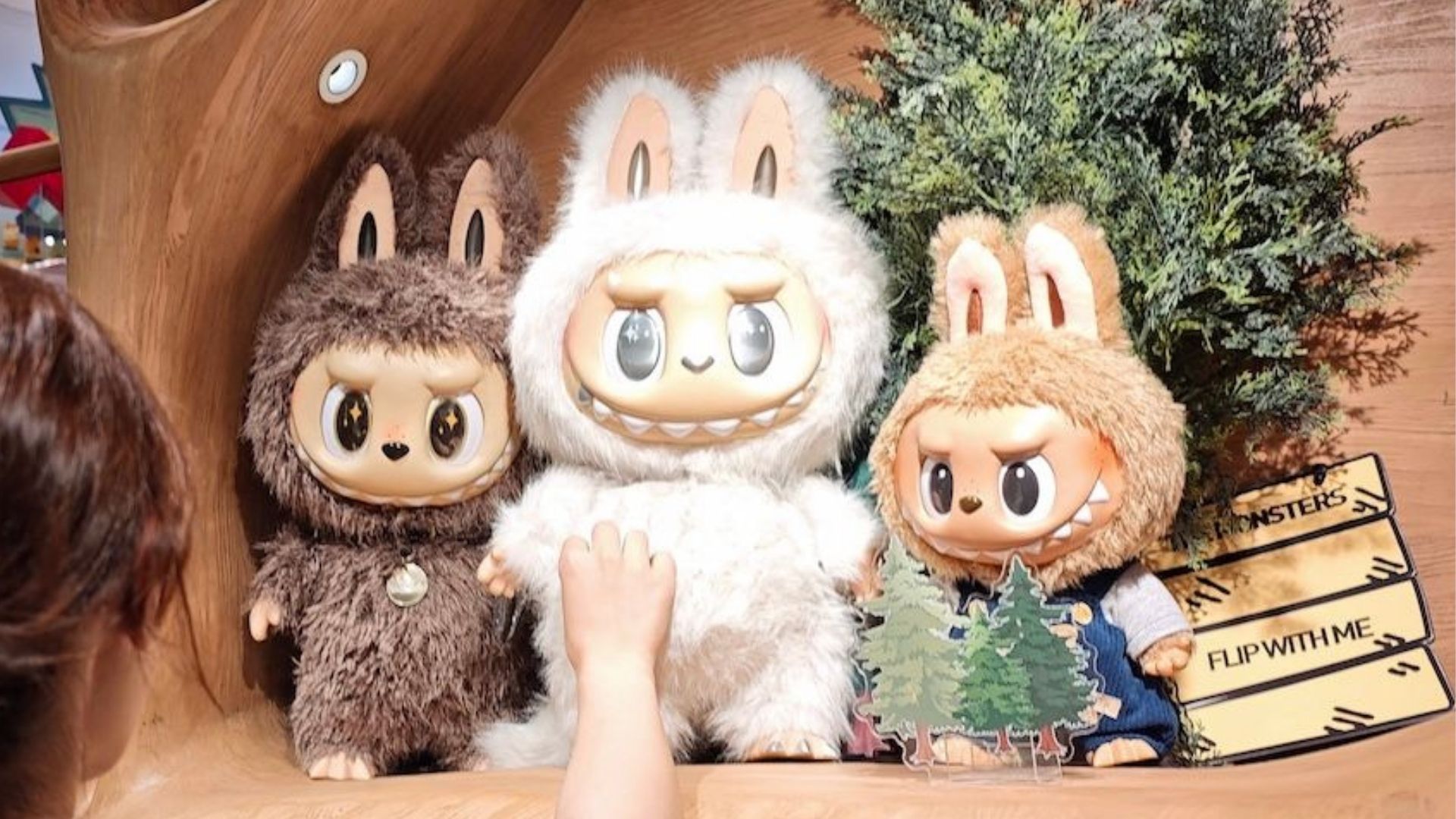 How To Spot An Original Labubu vs Fake Lafufu | Augustman SG