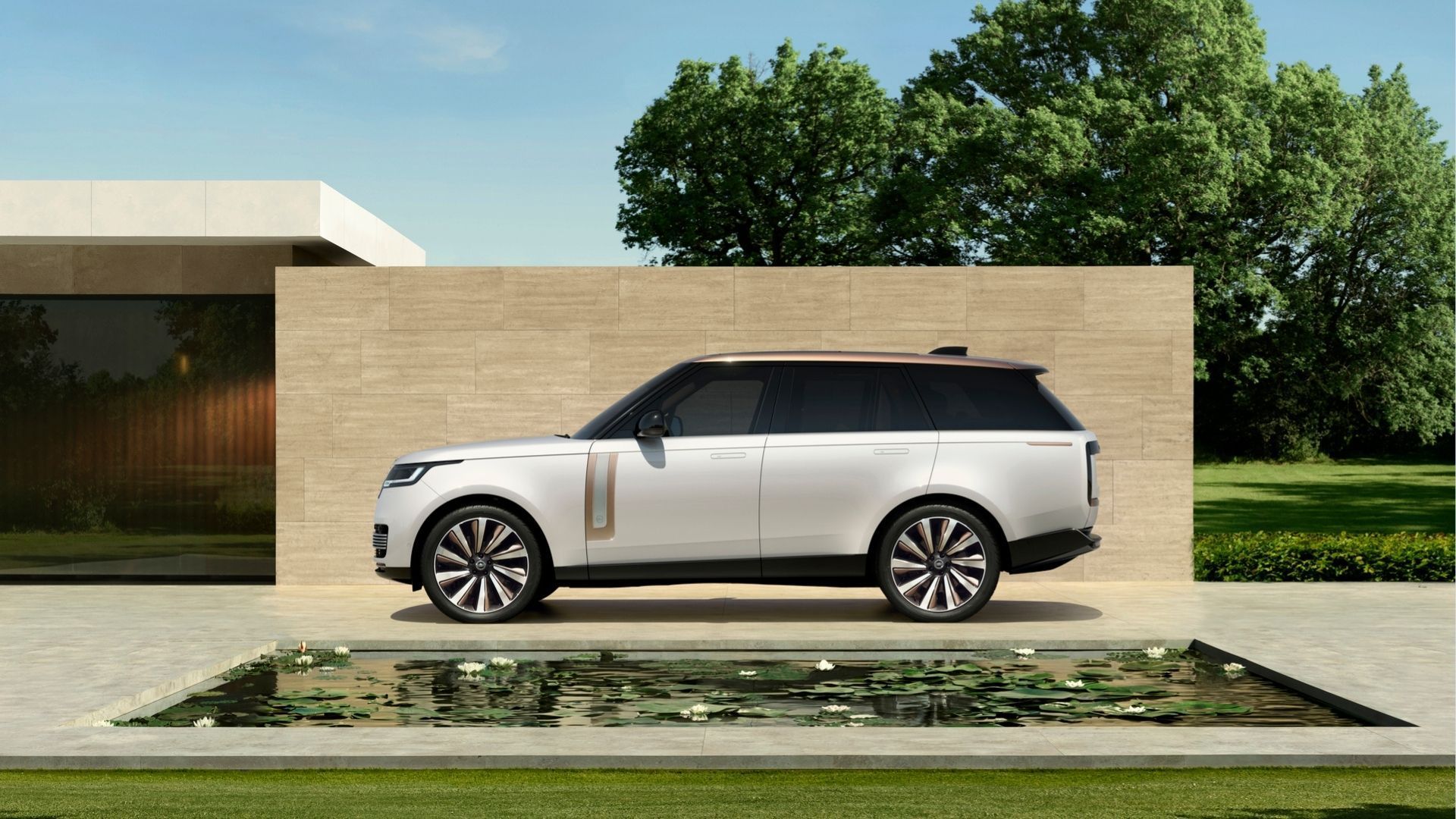 Range Rover Returns To Wimbledon 2025 | Augustman Singapore