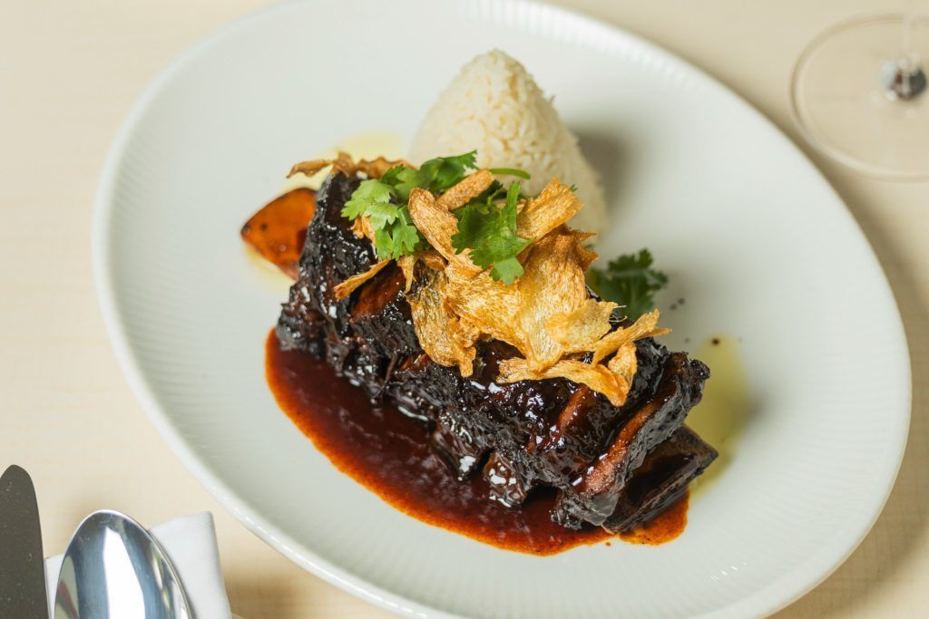 Reviewing The Chip Bee Bistro: Best Dishes, Ambience And More