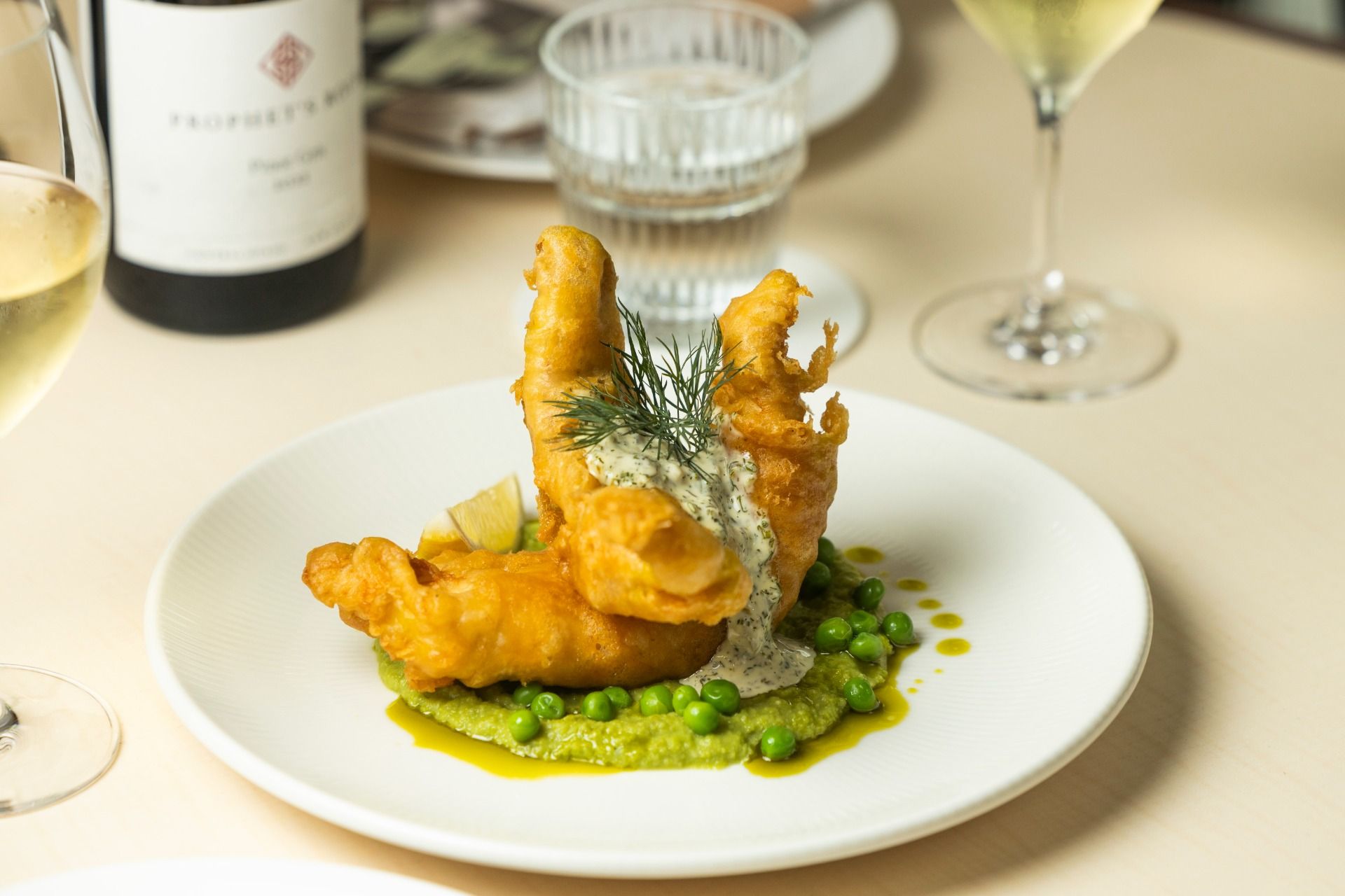 Reviewing The Chip Bee Bistro: Best Dishes, Ambience And More