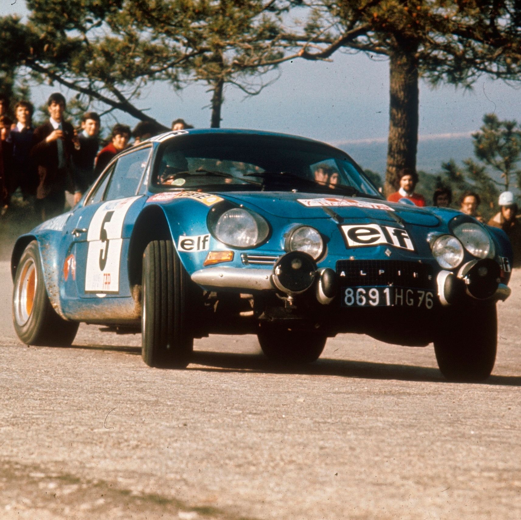 Alpine celebrates women in motorsport at 2025 Goodwood Revival