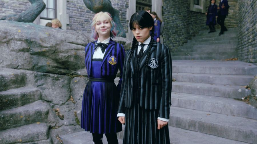 Who Are The Wednesday Cast Members Dating | Augustman SG