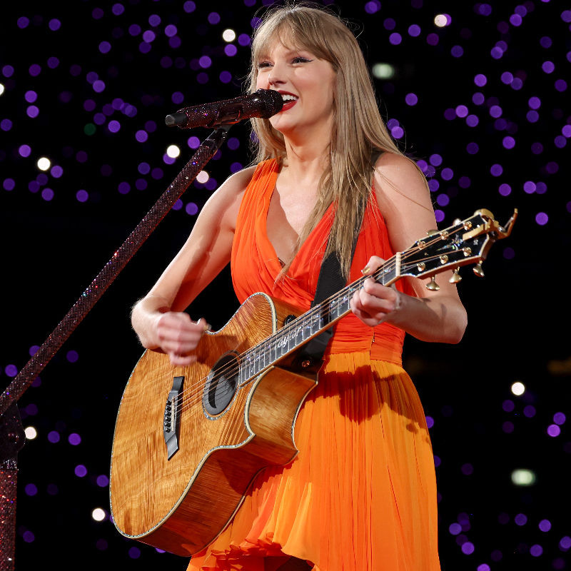 Celebrity Outfit Inspiration For Showgirl Era | Augustman SG