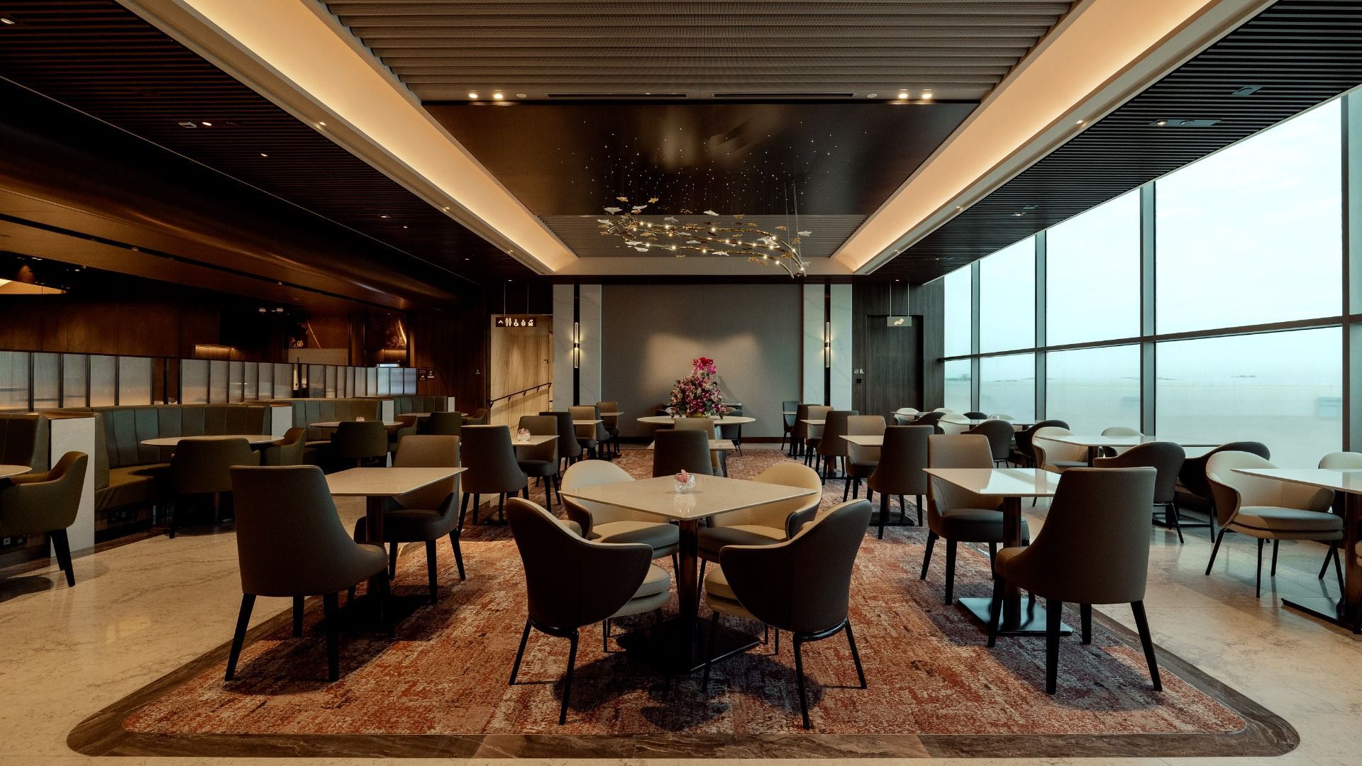 Inside Singapore Airlines' New First Class SilverKris Lounge