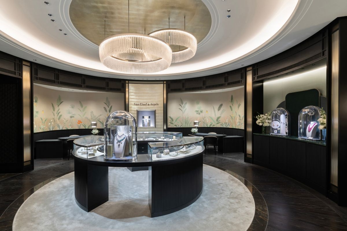 Van Cleef & Arpels Singapore: Southeast Asia's First Duplex Store