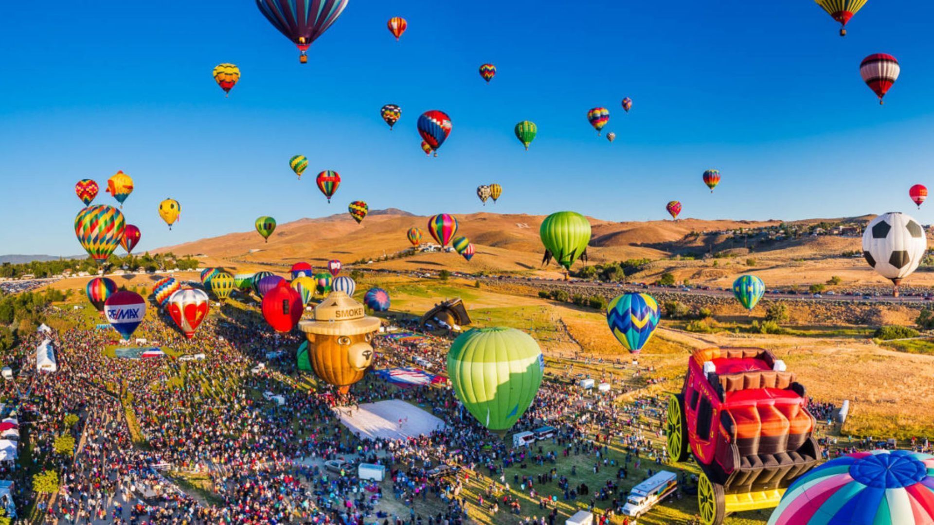 Best Hot Air Balloon Festivals In 2026 | Augustman Singapore