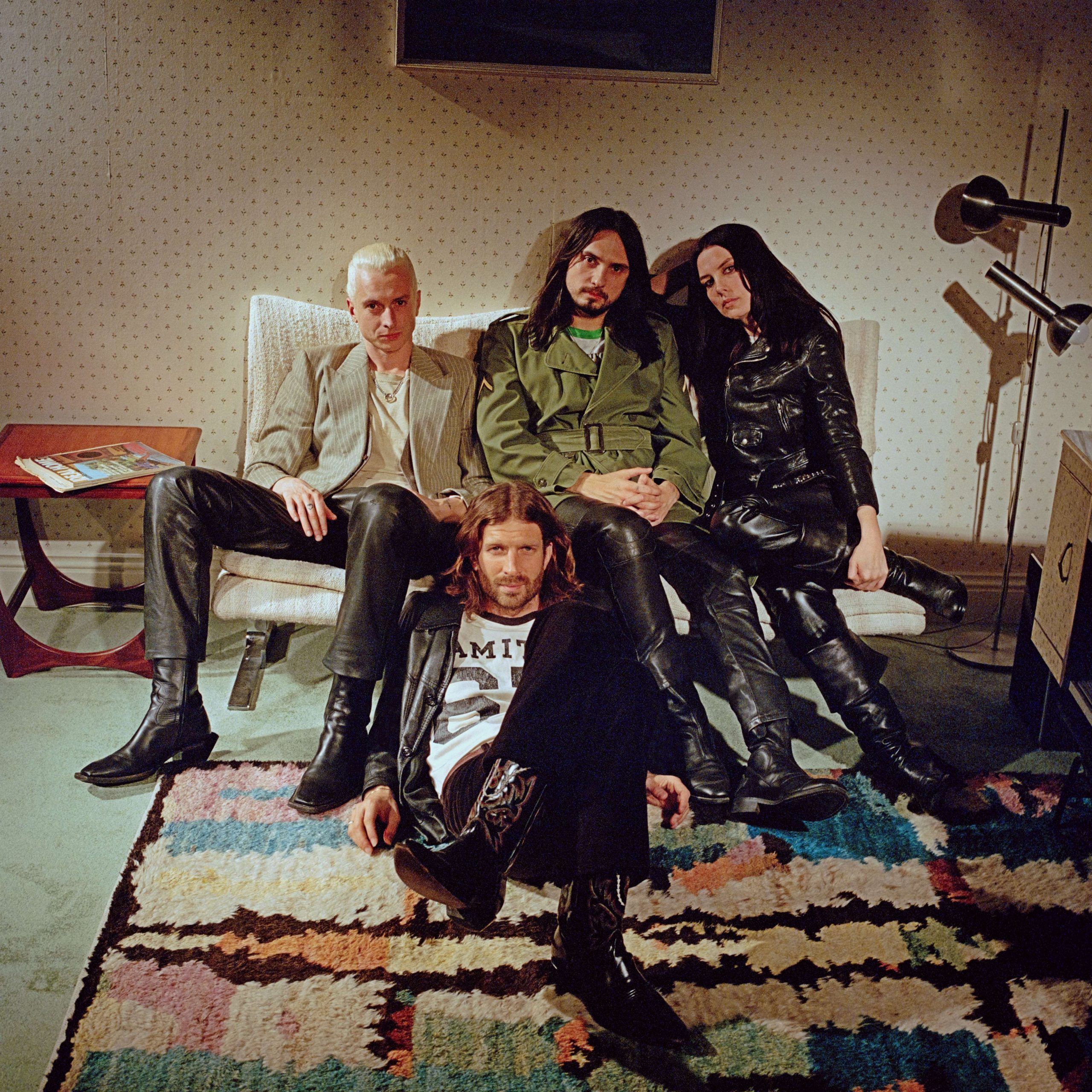 From Chaos To Command: This Is Wolf Alice At Full Force | AugustMan ...
