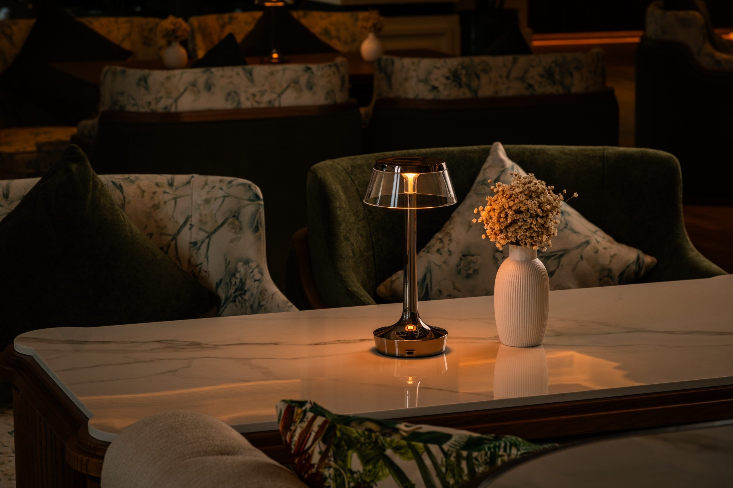 METT Singapore’s Canning Bar and Lounge Beams Craft and Composure on ...