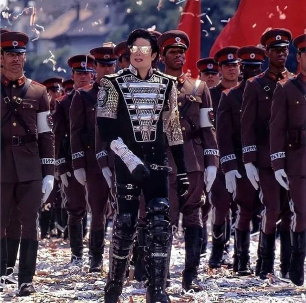 Michael Jackson's Iconic Stage Outfits | Augustman Singapore