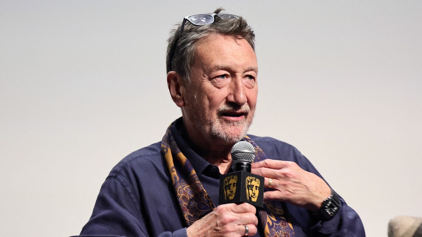 Steven Knight On Writing James Bond Movie | Augustman SG