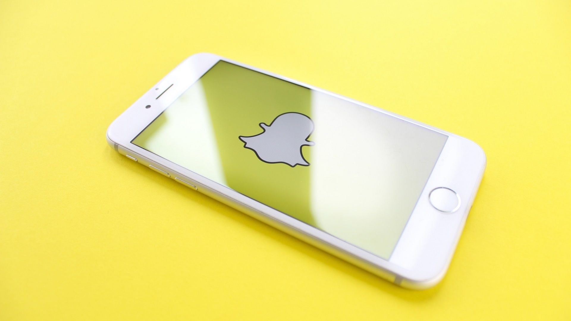 A Guide To All The Most Important New Snapchat Updates