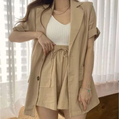 These Stylish Korean Outfits Will Look Good On Anyone