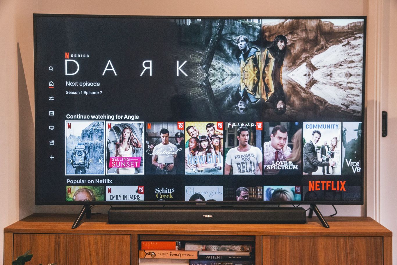 The Difference Between Android TV And Smart TV, Explained