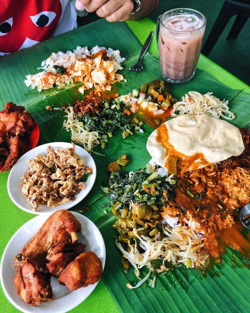 A Definitive Guide To The Best Banana Leaf Rice In KL And Selangor