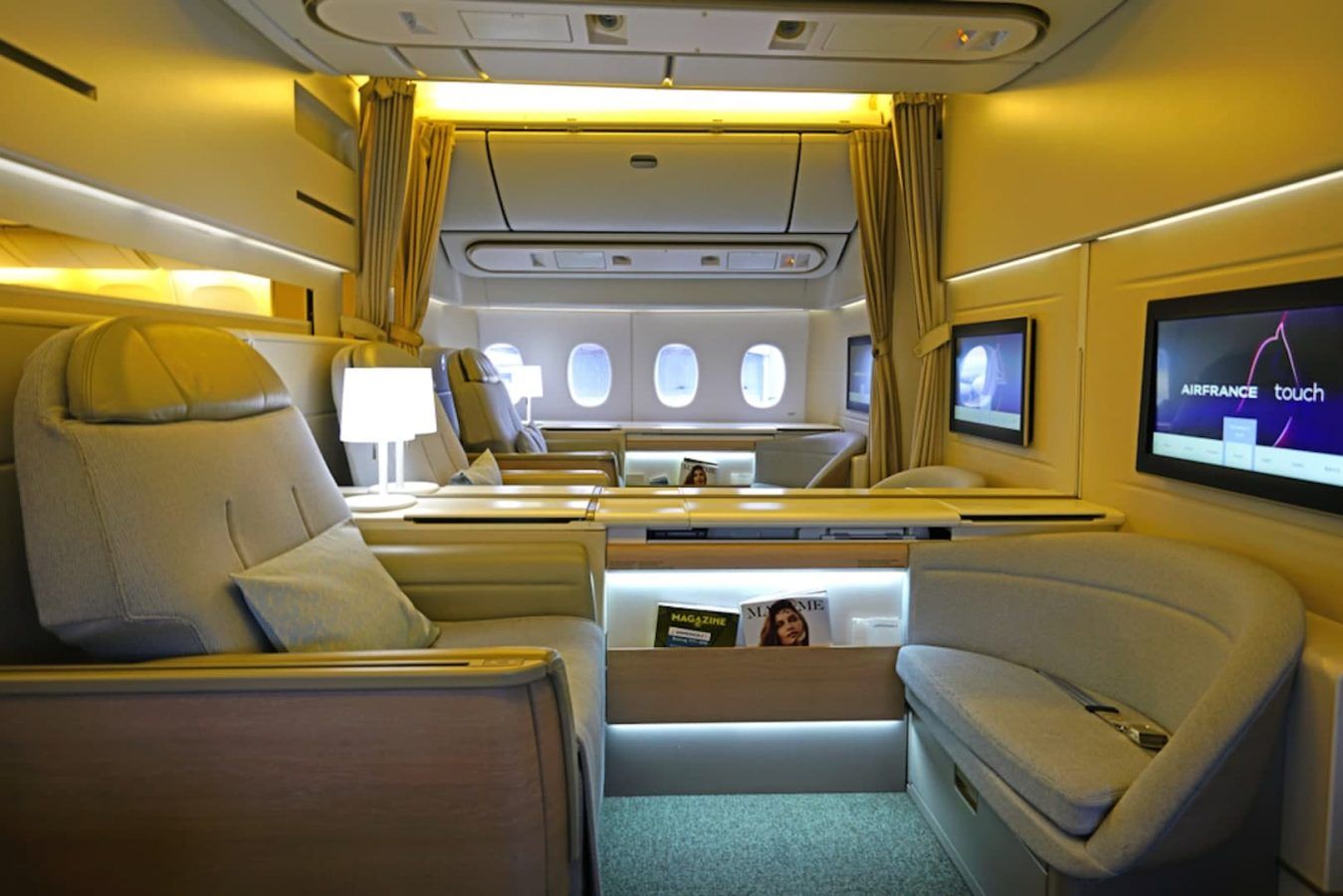 5 Best First Class Flights For Those Who Love Travelling In Luxury