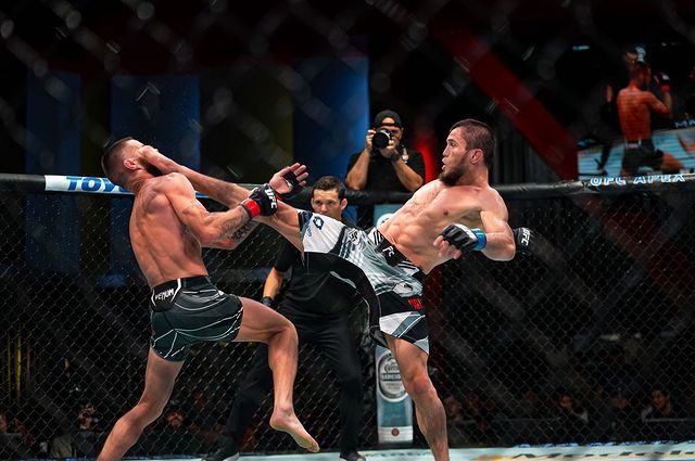 Conor McGregor vs Khabib Nurmagomedov: Who Is Better?