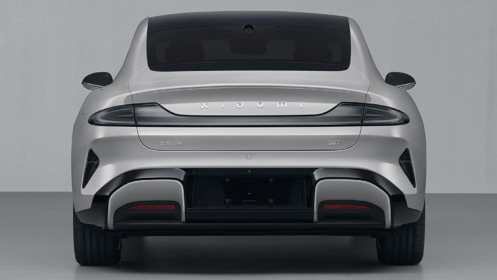 Xiaomi SU7 vs Tesla Model 3: Comparing Their Specs, Features, Prices
