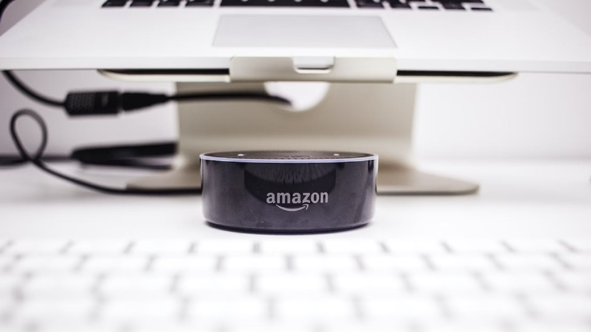 Amazon Chatbot Q Announced For Business Users: What Can It Do?