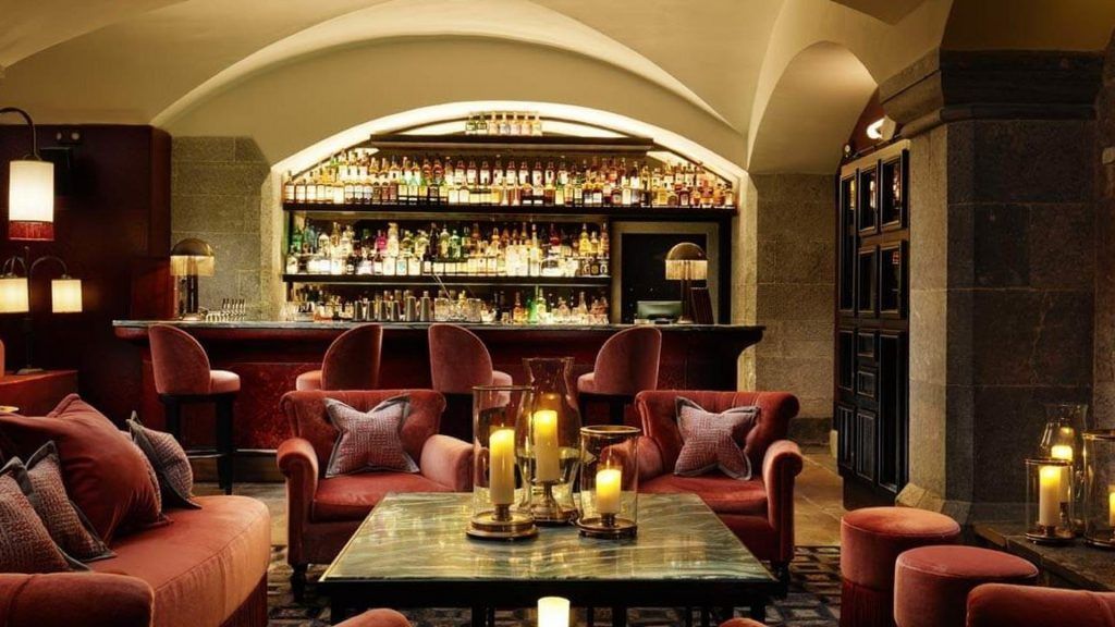 26 Beautiful Bars That Are Perfect For Your Instagram Grid