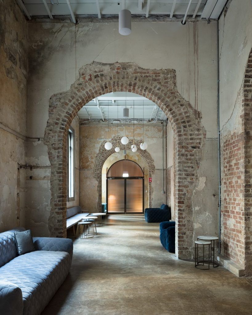 26 Beautiful Bars That Are Perfect For Your Instagram Grid