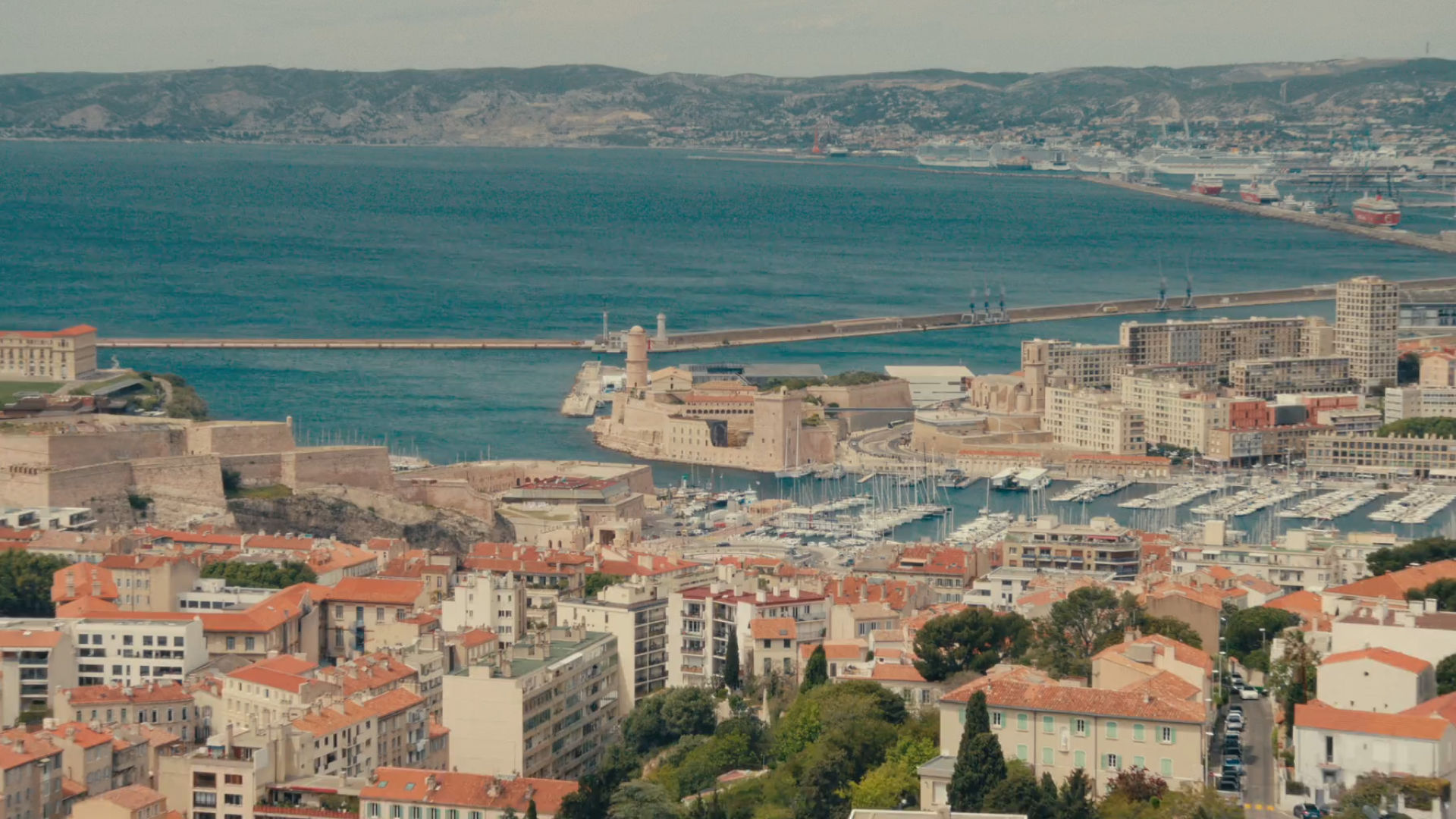 Radio Chanel: Cruise 2024/25 Live From Marseille