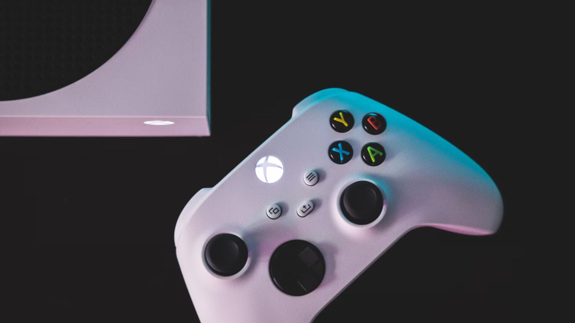 Xbox Game Pass vs PlayStation Plus – Augustman Malaysia