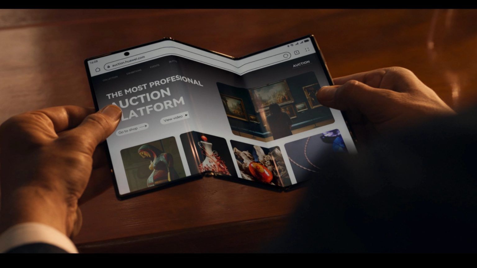 Huawei Mate XT vs Samsung Galaxy Z Fold 6 vs iPhone 16 Pro Max