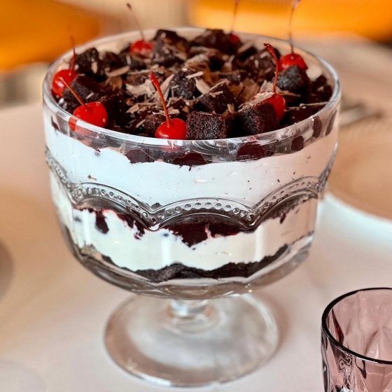 6 Places That Serve The Best Food At The Ampwalk Mall - Augustman MY