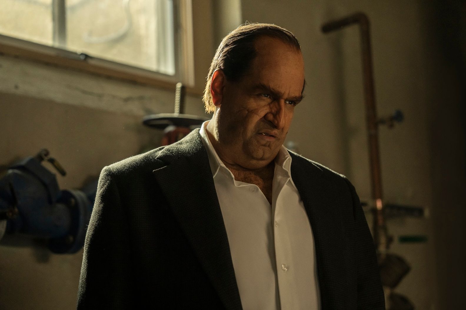 Bird of Prey: An Exclusive with Colin Farrell on The Penguin