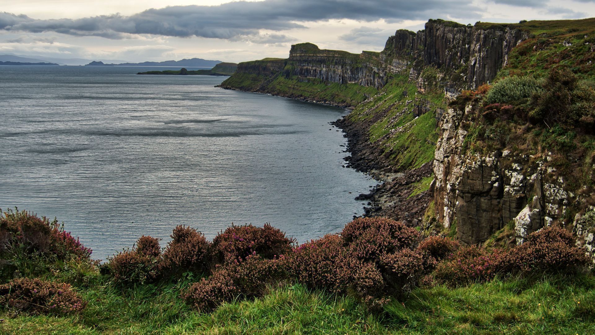 25 Best Places To Travel To In 2025: Phuket To Hawaii - Augustman MY