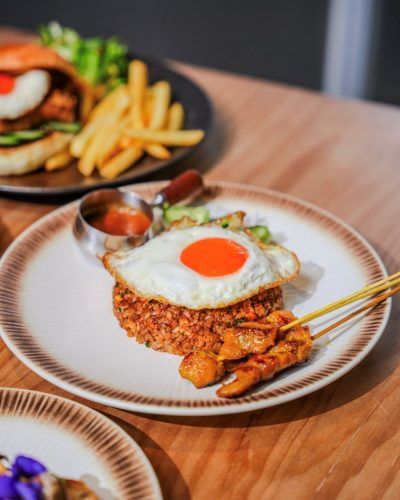 6 Places That Serve The Best Food At The Ampwalk Mall - Augustman MY