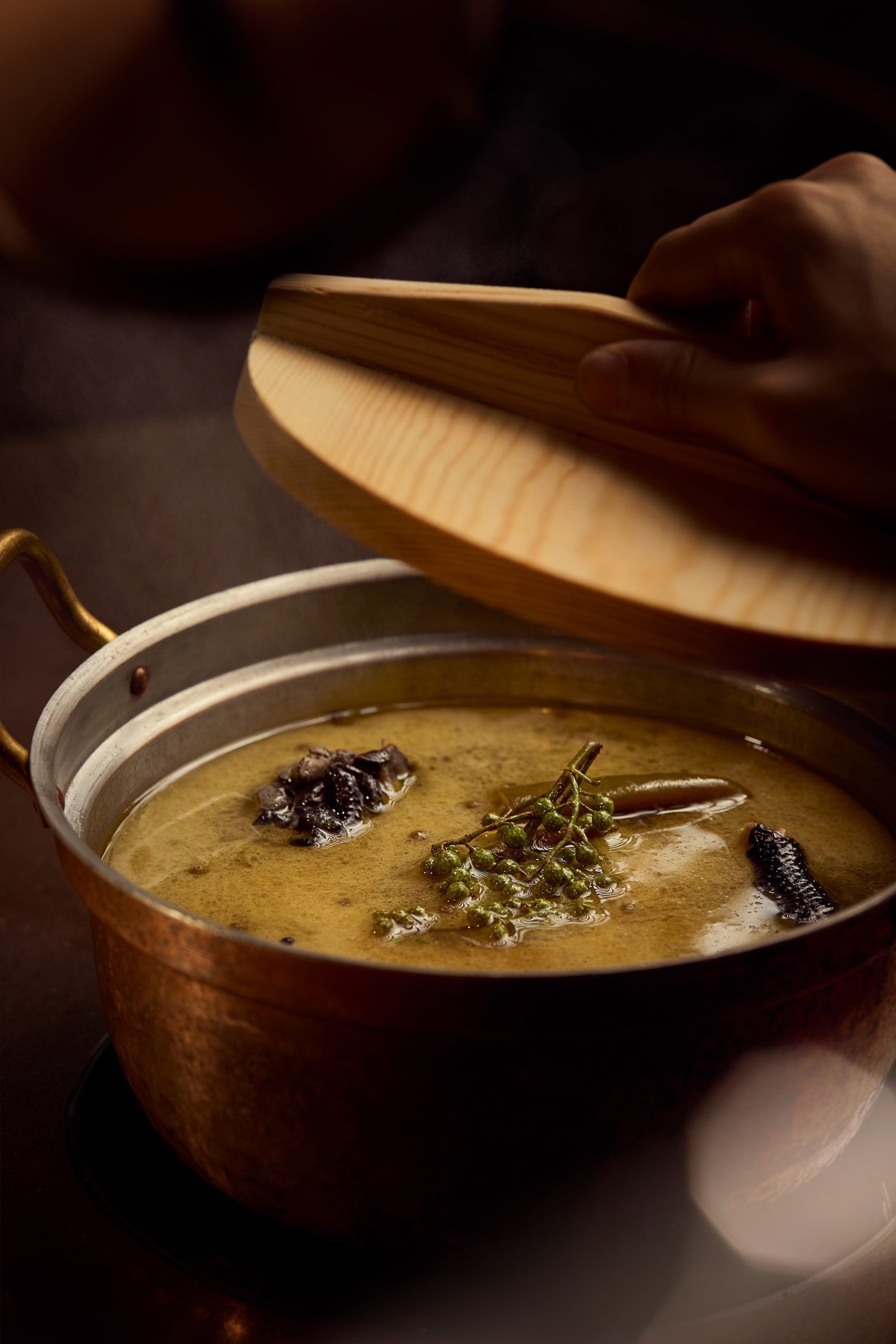 All about the Bon Broth restaurant in Singapore - Augustman Malaysia