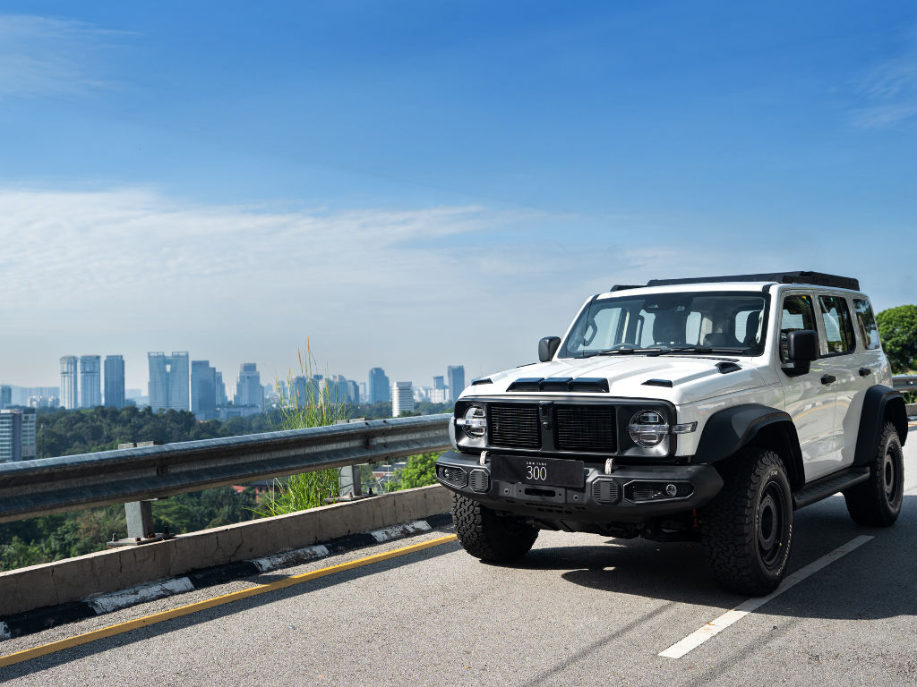 Luxury Meets Toughness: Why the GWM Tank 300 is the Ultimate SUV for ...